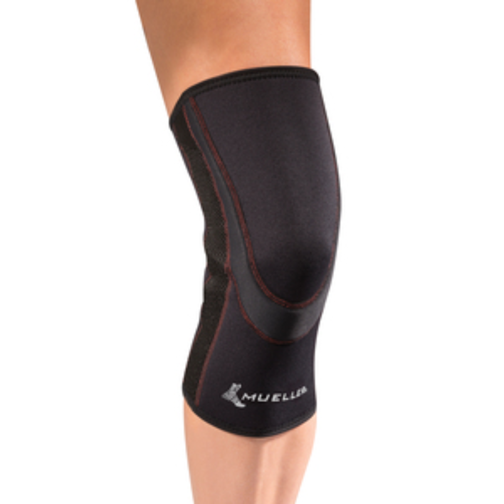 Mueller Breathable Closed Patella Knee Sleeve | HMG Direct – HMGDirect